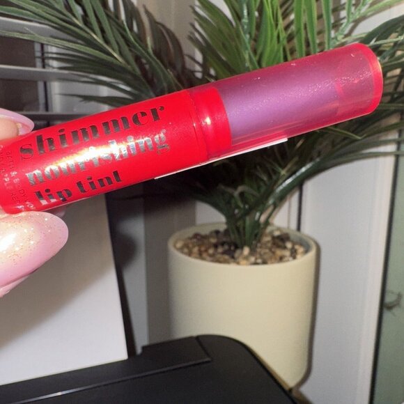 Apple | Makeup | New Candy Apple Red Shimmer Lip Tint Bath Body Works ...